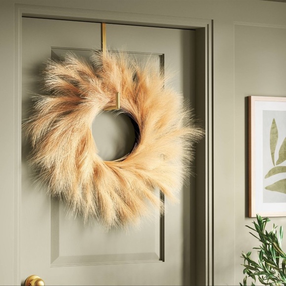 Threshold | Accents | Nwt Pampas Wreath Threshold 24 Inches | Poshmark